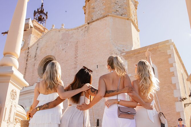 Barcelona: Private SITGES Tour and PENEDÈS Wine Tasting & TAPAS - Key Points