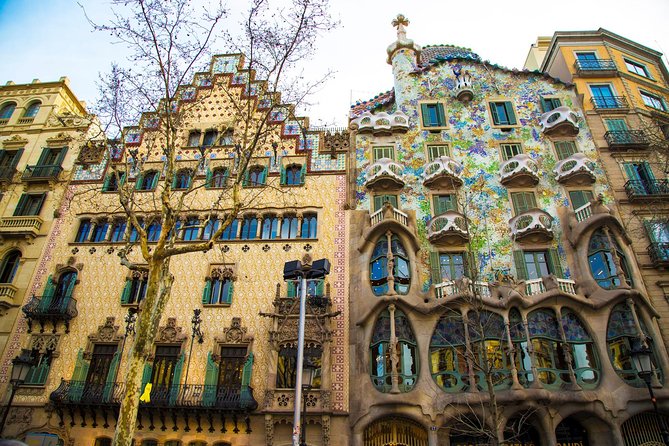 Barcelona Private Walking Tour Through the City of Gaudi - Exploring Barcelonas Whimsical Public Art