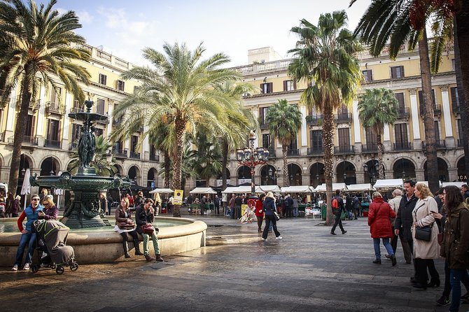 Barcelona Private Walking Tour with a Professional Guide - Why This Tour Stands Out