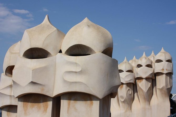 Barcelona Private Walking Tour with Skip the Line La Pedrera and Casa Batllo - The Experience: What Sets It Apart
