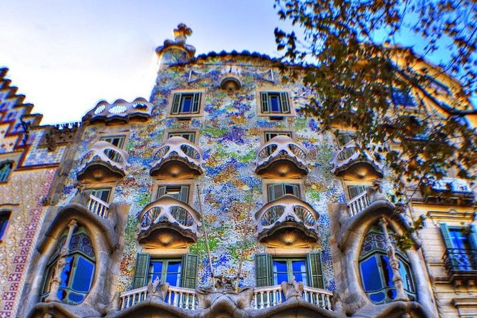 Barcelona Private Walking Tour with Skip the Line La Pedrera and Casa Batllo - Analyzing the Cost and Value