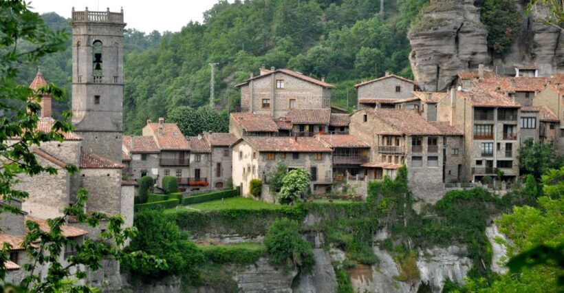 Barcelona: Pyrenees Villages and Trails Full-Day Tour - Why This Tour Works