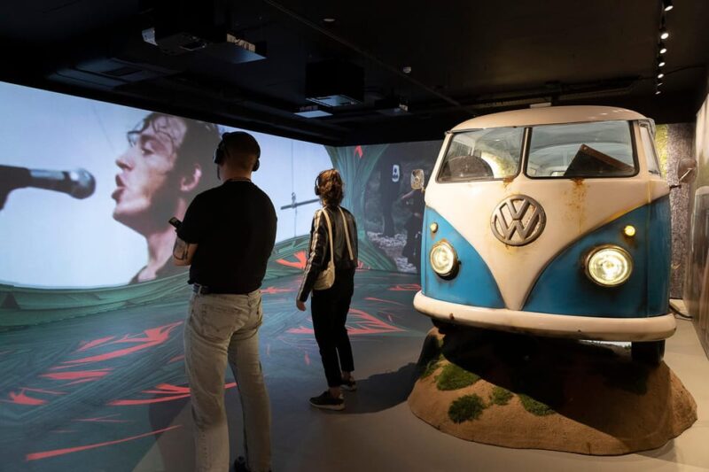 Barcelona: Rock Museum- Guitar Legends Hall - Authenticity and Visitor Experience