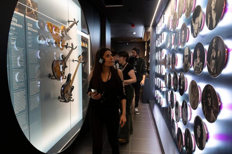 Barcelona: Rock Museum- Guitar Legends Hall - In The Sum Up