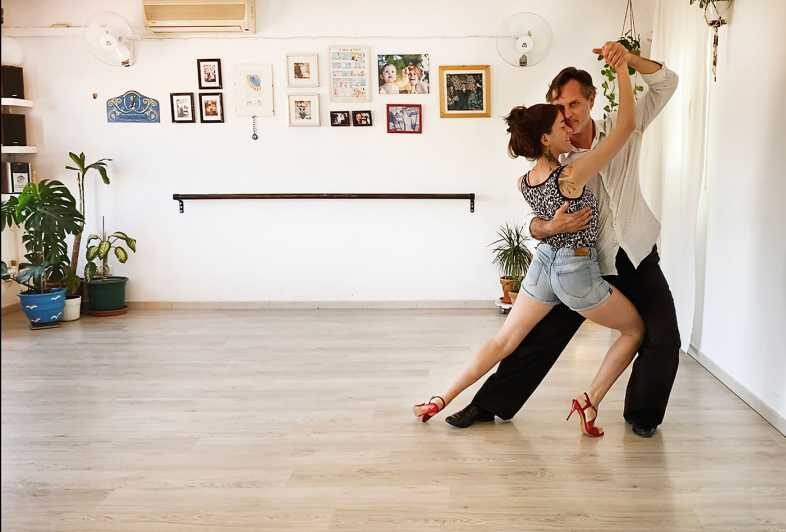 Barcelona: Rooftop Tango Lesson with Drinks and Videos - The Value for Your Money