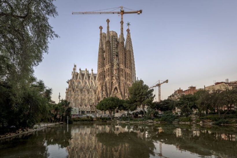 Barcelona: Sagrada Familia Entry Ticket with Audio Guide - Getting the Most Out of Your Visit