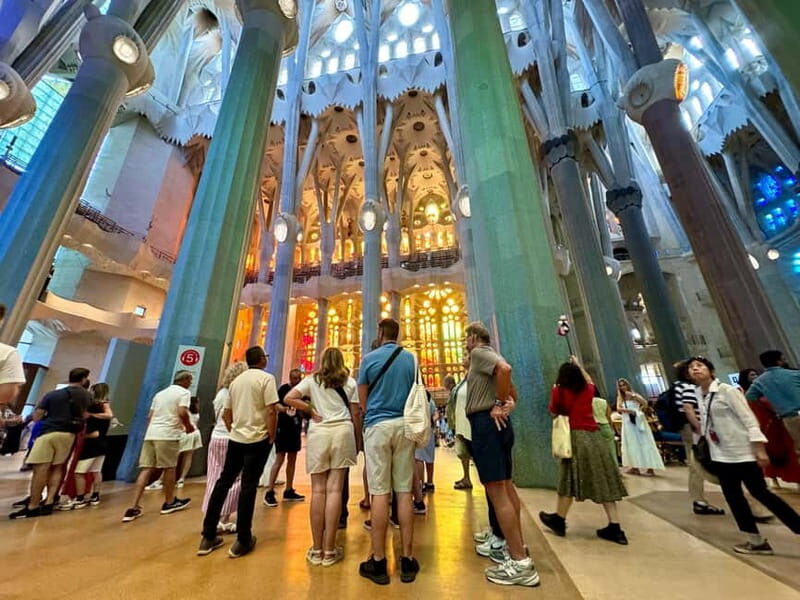 Barcelona: Sagrada Familia, La Pedrera & Cava Tasting Tour - Discovering Gaudí’s Barcelona: An In-Depth Review