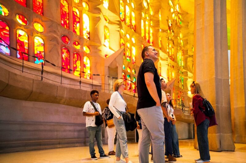 Barcelona: Sagrada Familia Priority Access Guided Tour - Itinerary Breakdown