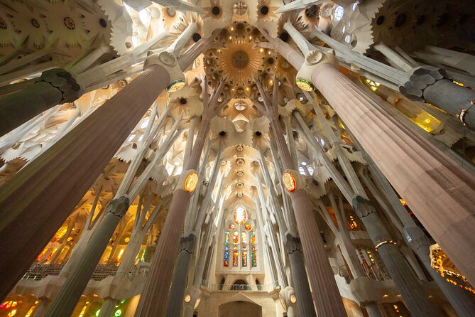 Barcelona: Sagrada Familia Semi-Private Guided Tour - Booking Information