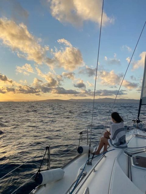 Barcelona: Sailing Tour with a Glass of Cava - An In-Depth Look at the Sailing Tour Experience
