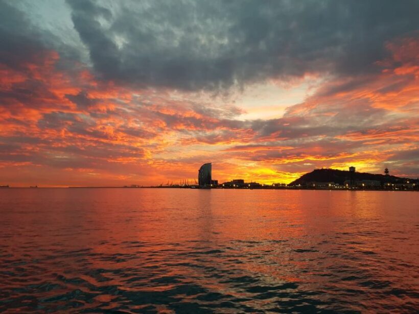 Barcelona: Sailing Tour with a Glass of Cava - Practical Tips for Participants