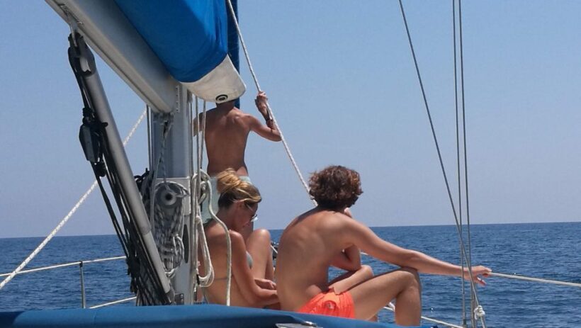 Barcelona: Sailing Trip with Drinks and Snacks - An Introduction to the Experience