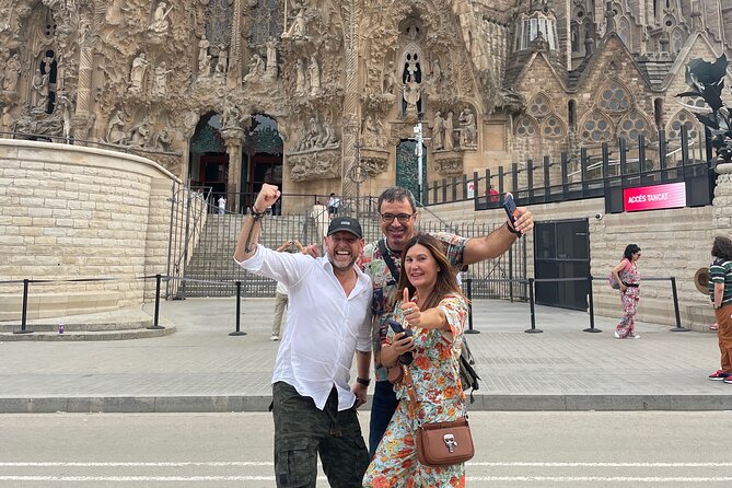 Barcelona Scavenger Hunt and Sights Self-Guided Tour - Customer Reviews and Feedback