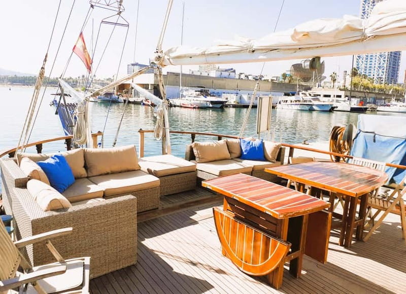 Barcelona: Spacious Luxury Sailing Cruise with Open bar - What Makes This Cruise Stand Out