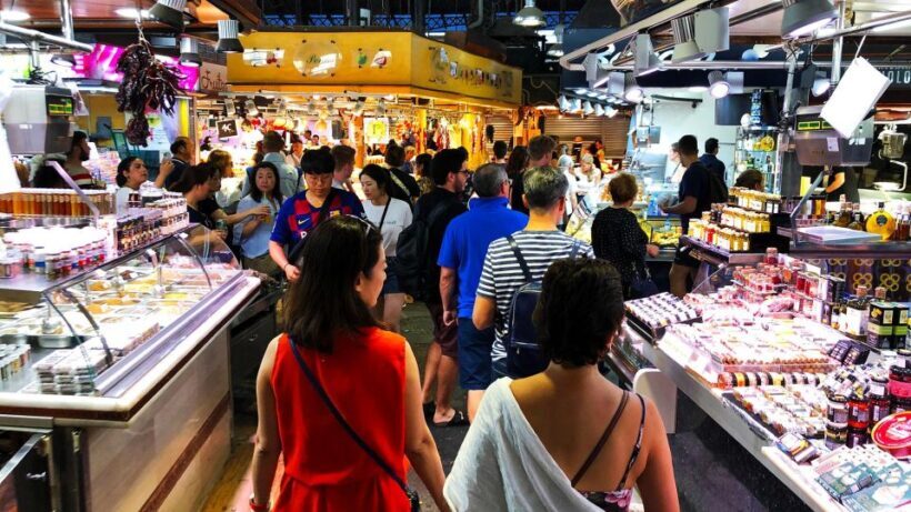 Barcelona: Street Food & Sightseeing Tour with Local Market - Who Should Sign Up for This Tour?