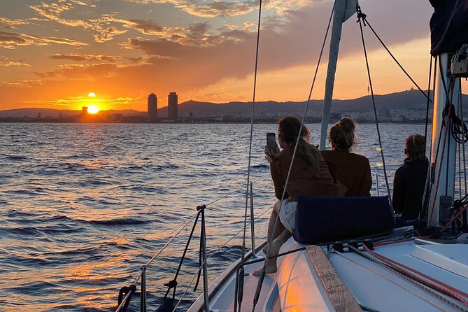 Barcelona Sunset Cruise With Open Bar of Cava - Key Points