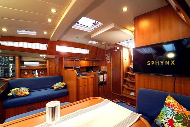 Barcelona: Sunset or Afternoon Yacht Cruise with Drinks - Why This Tour Offers Great Value