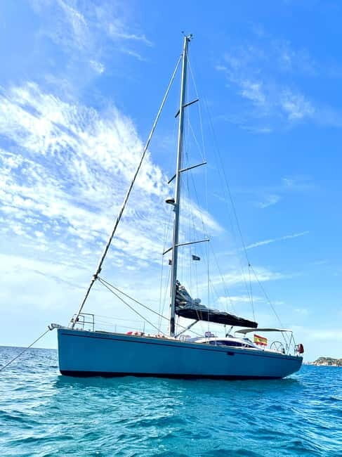 Barcelona: Sunset or Afternoon Yacht Cruise with Drinks - Practical Tips for Your Cruise