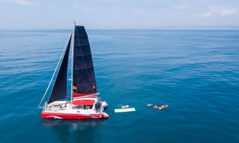 Barcelona: Sunset or Day Catamaran Cruise with Tapa & Drink - Final Thoughts