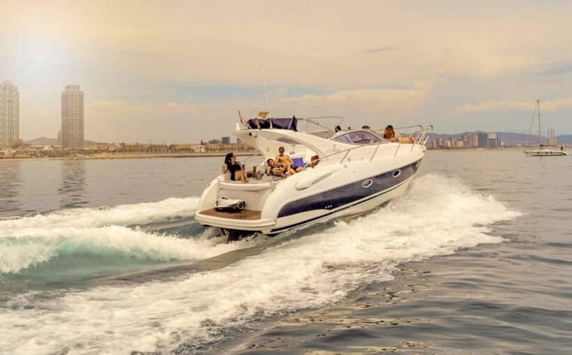 Barcelona: Sunset sailing in yatch with wine and snacks - Practical Tips for Booking and Enjoying