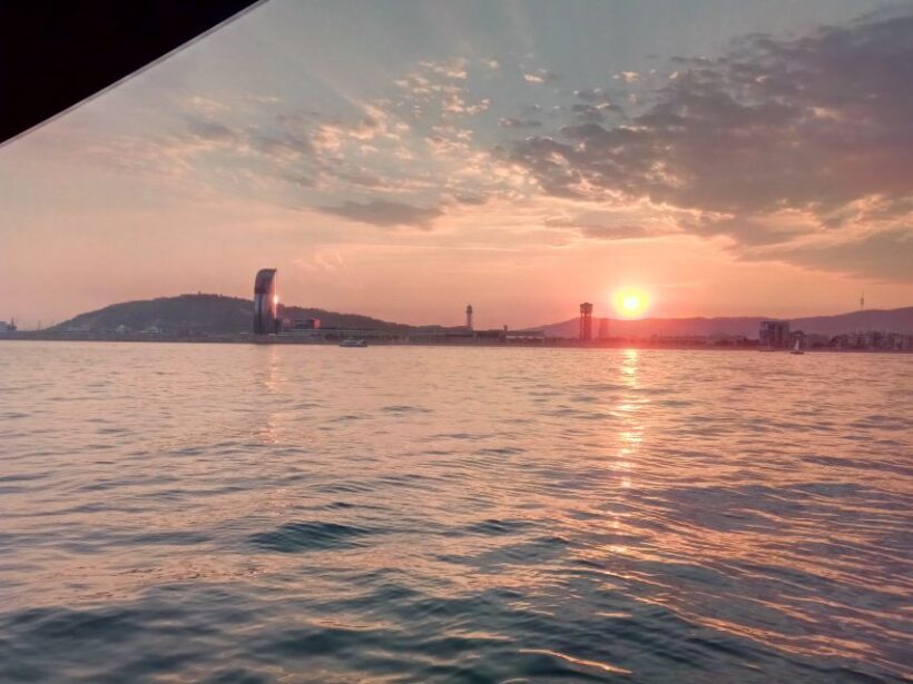 Barcelona: Sunset Sailing Tour with Open Bar & Snacks - Who Will Love This Tour?