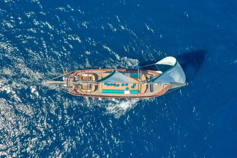 Barcelona: Supercar Driving & Boat Experience - Key Points