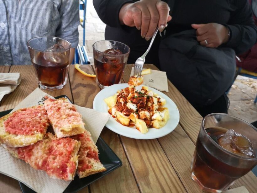Barcelona: Tapas & Wine, Private Tour in Traditional Taverns - A Deep Dive into the Experience