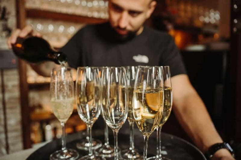 Barcelona: Tapas & Wine Tour in Born & Gothic Quarter - The Itinerary in Detail: What Makes Each Stop Special