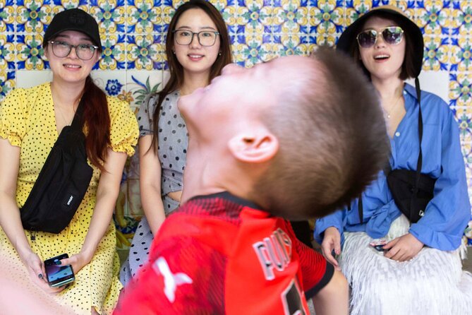 Barcelona Tour And Photoshoot in Gothic Quarter - Capturing Memories in the Gothic Quarter