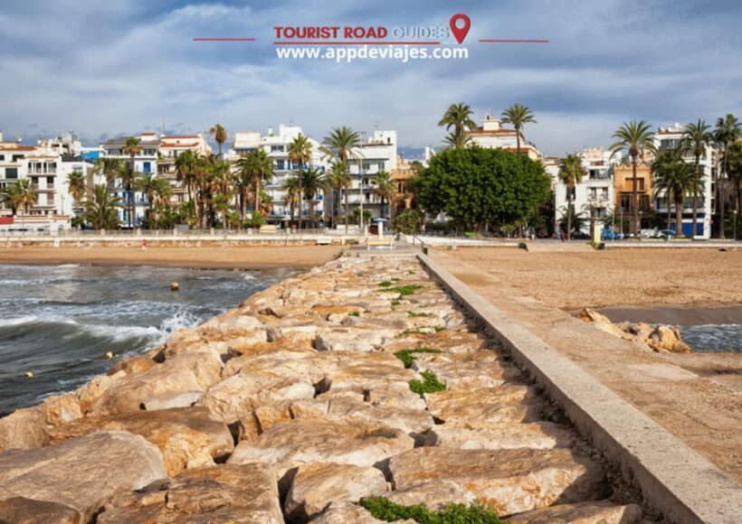 Barcelona: Tour Private Montserrat, Wines & Sitges - Authentic Experience and Value
