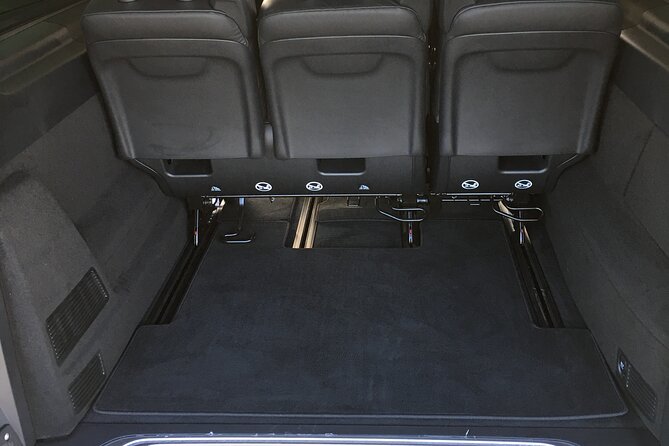 Barcelona Transfers Premium - Exceptional Driver Experiences