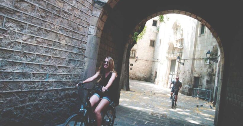 Barcelona: Undiscovered Secrets of Picasso on E-Bike - Key Points