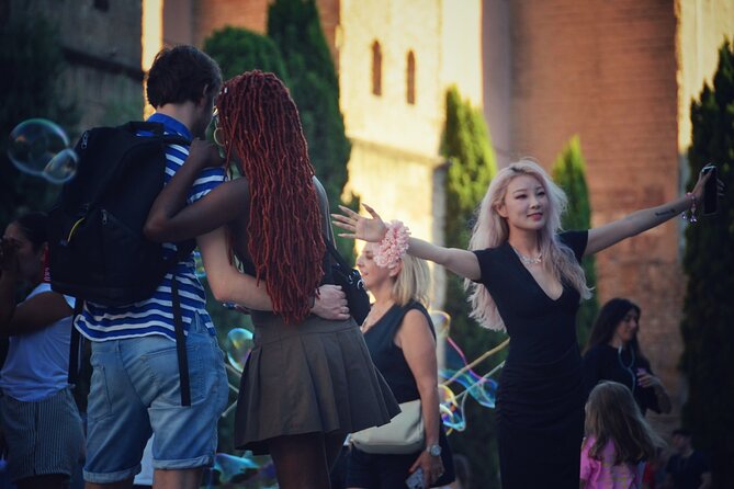 Barcelona Walk: Local Culture, Traditions, History & Architecture - Local Culture, Traditions, and History