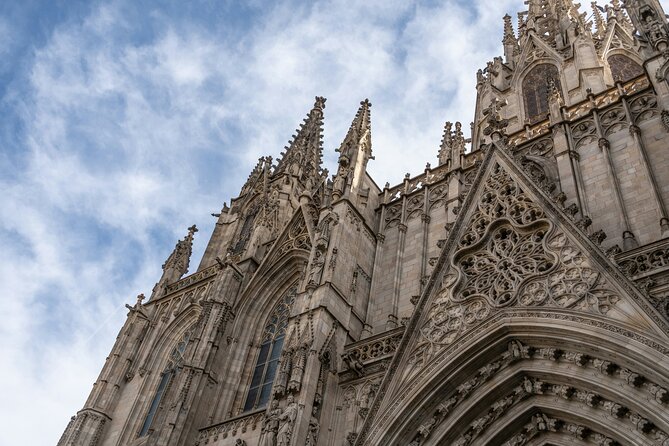 Barcelona Walking Tour of Gothic and Born District - Accessibility and Accommodations