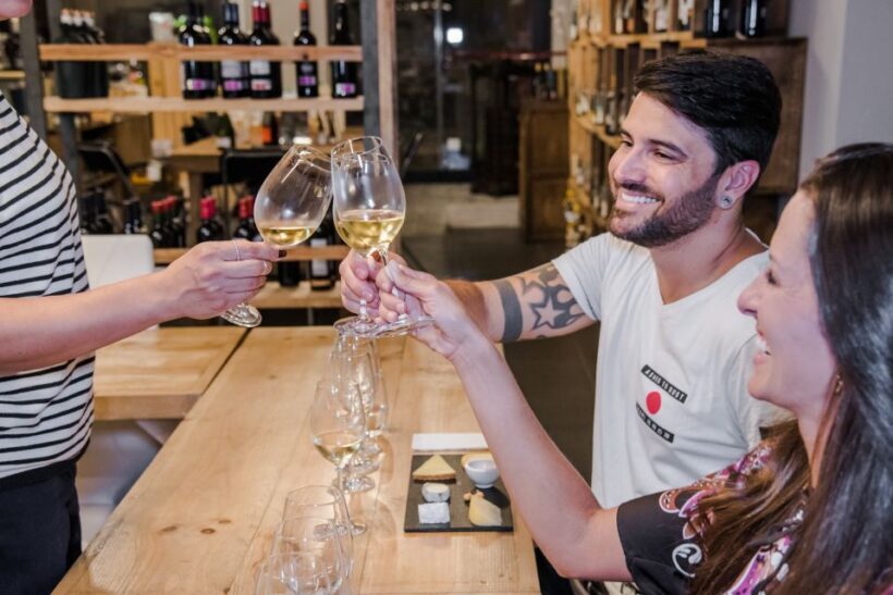 Barcelona: Wine Tasting and Tapas 5-Course Pairing Dinner - Introducing the Barcelona Wine Tasting and Tapas 5-Course Pairing Dinner