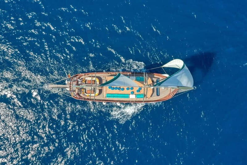 Barcelona: Wooden Boat Sailing with Tapa and Welcome Drink - Introduction