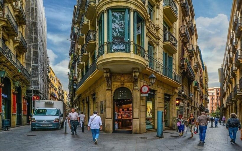 Barcelona:Private Full-Day Sightseeing Tour with Local Guide - Practical Tips and Considerations