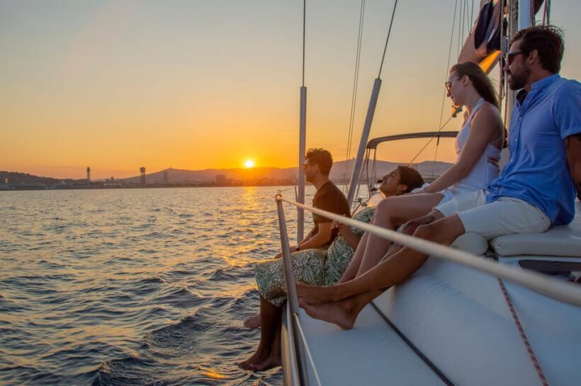 Barcelona:Private Sailing excursion along the coast + brunch - Practical Tips for Your Sailing Day