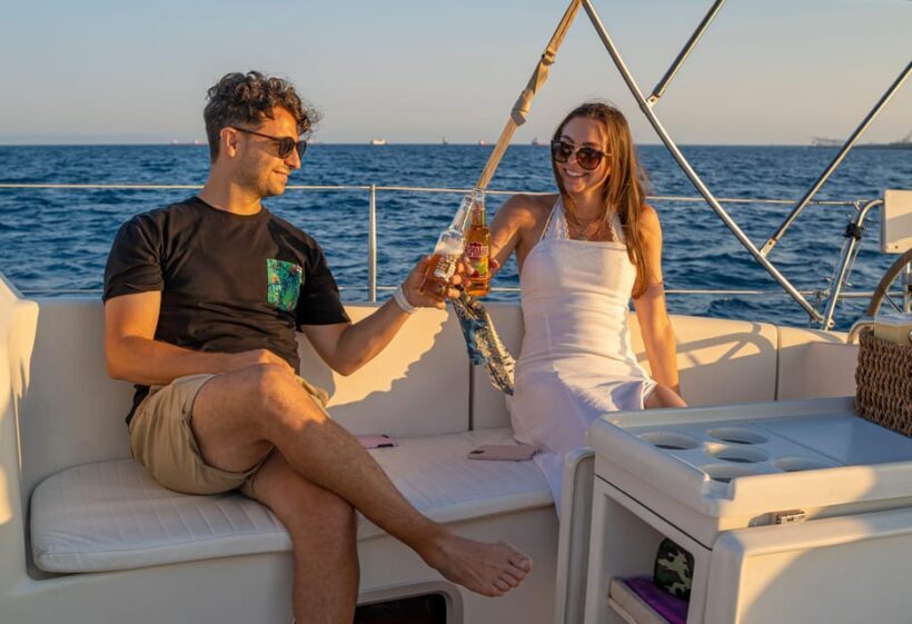 Barcelona:Private Sailing excursion along the coast + brunch - Who Should Consider This Tour?