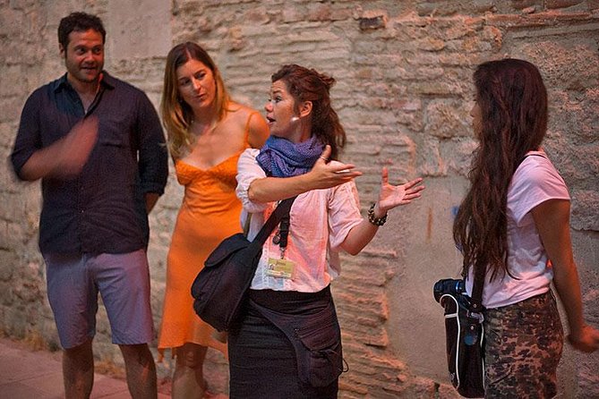 Barcelonas Dark History Night Tour - Accessibility and Participant Comfort