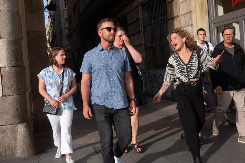 Barcelona's Old Quarter Hidden Corners with Food & Wine - Frequently Asked Questions