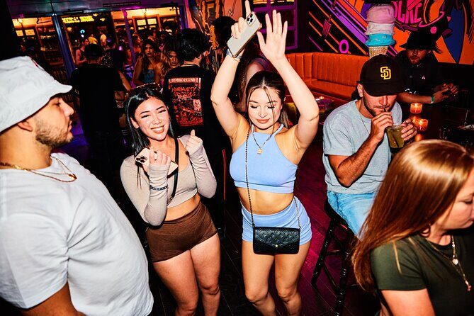 Barcrawl on Fremont Street Tour - The Sum Up