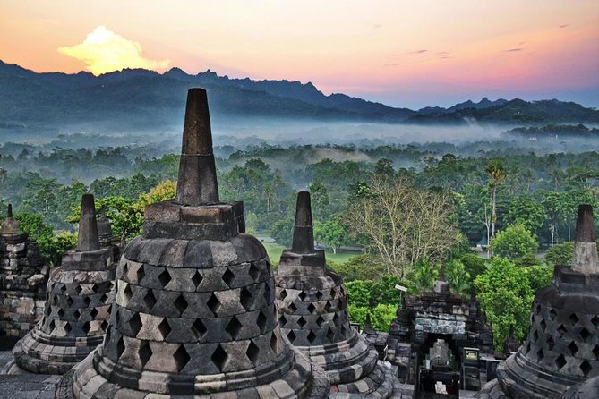 Barede Sunrise- Walking to Borobudur temple-Prambanan temple - Watching the Sunrise Over Borobudur: An Unforgettable Moment
