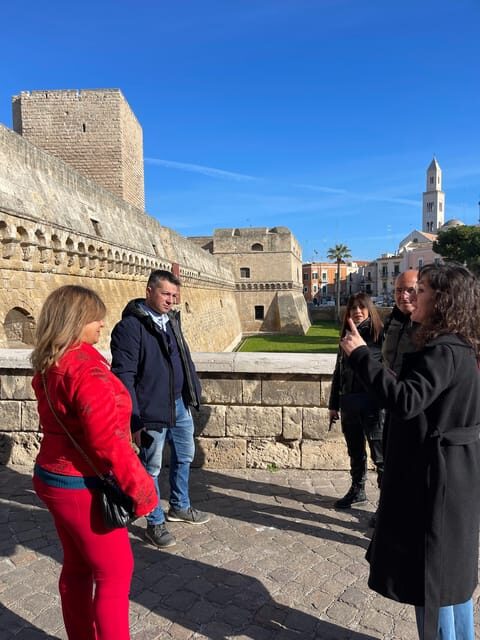 Bari: Guided Tour with archaeologist - FAQs
