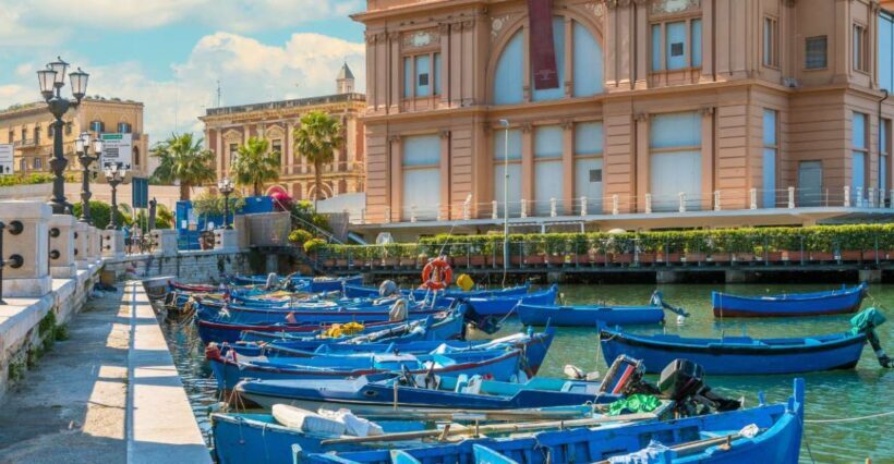 Bari: Guided Walking Tour with A Special Treat - The Experience: What You’ll See and Do
