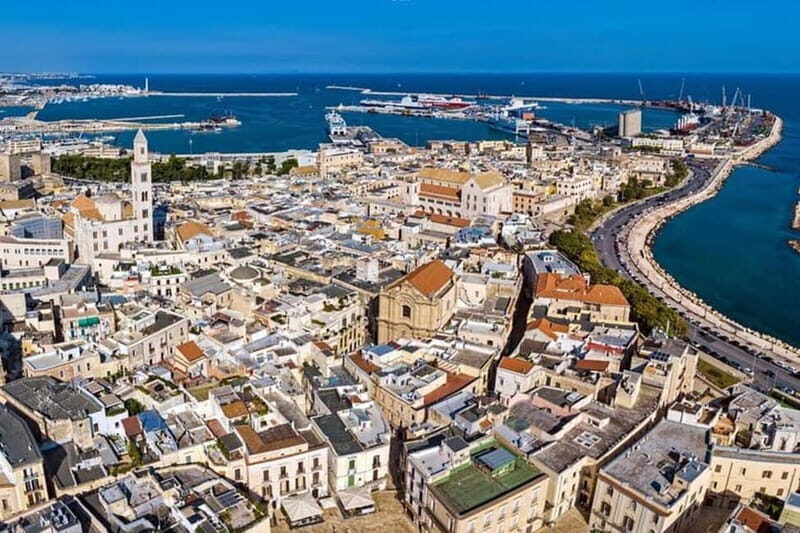Bari : Must-see attractions Walking Tour - Key Points