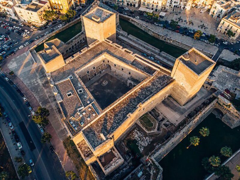 Bari: Norman-Swabian Castle Guided Tour - Key Points
