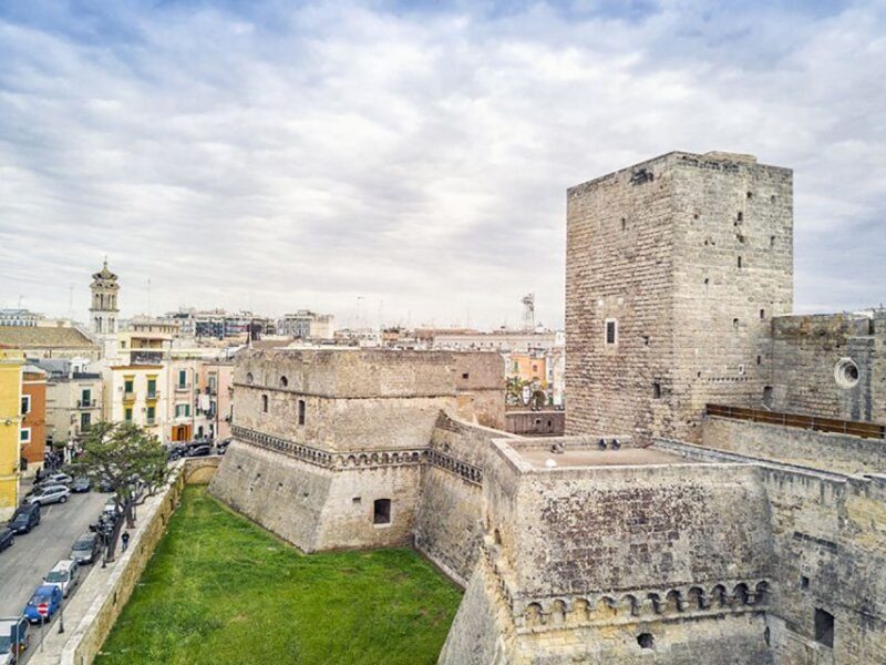 Bari: Norman-Swabian Castle Guided Tour - FAQ
