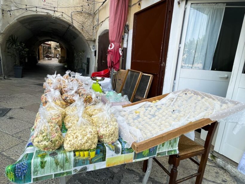 Bari: Old City Highlights Walking Tour - Exploring Bari’s Old City — What You Can Expect