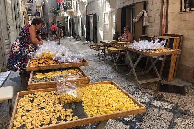 Bari Street Food With Wine & Food Taster - Pickup and Transportation Options